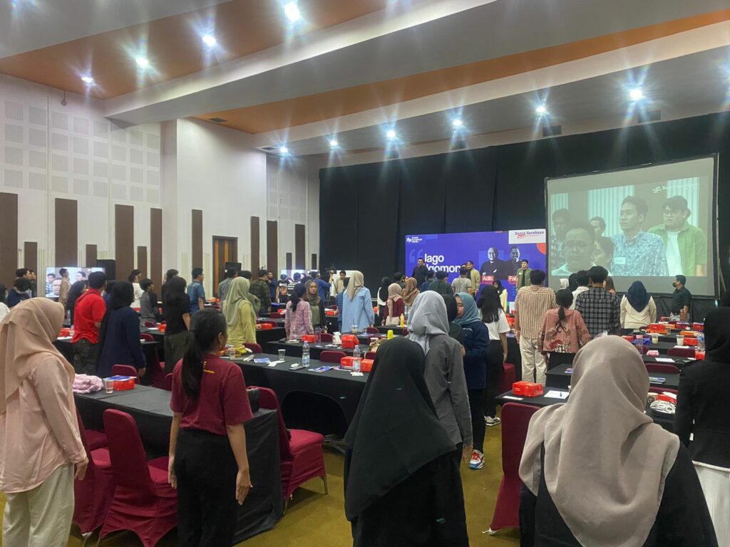 Tiga Kunci Tampil Sebagai Pembicara yang Jago Ngomong Bukan Tong Kosong - Suara Surabaya