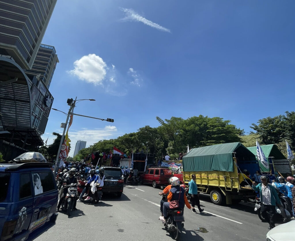 Pagi-Pagi Terjebak Macet di Simpang PBI