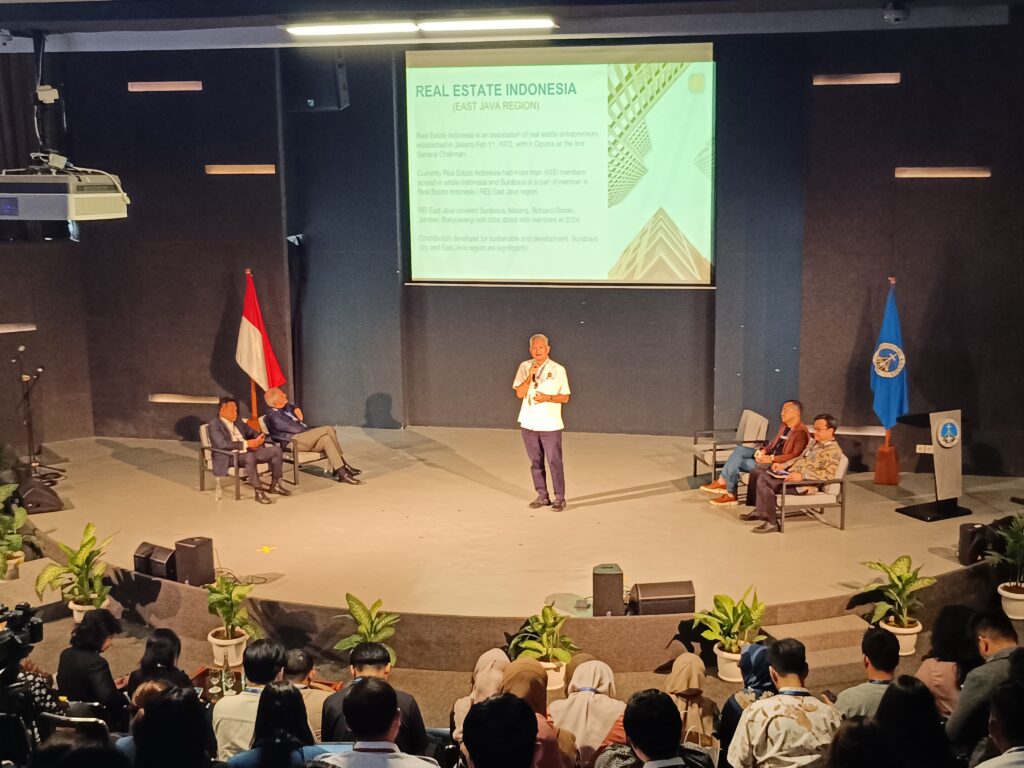 Peneliti dari 12 Negara Bertemu di Surabaya, Bahas Kota Berkelanjutan ...