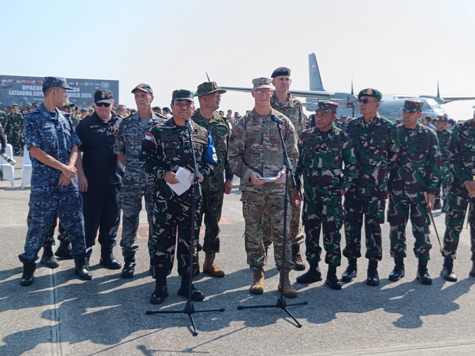 TNI AD, AL dan AU Gelar Latihan Gabungan Bersama Negara-negara Sahabat - Suara Surabaya