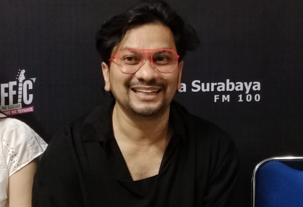 Tompi Beri Kejutan di Jazz Traffic Festival 2024 - Suara Surabaya Tompi Beri Kejutan di Jazz Traffic Festival 2024 - Suara Surabaya