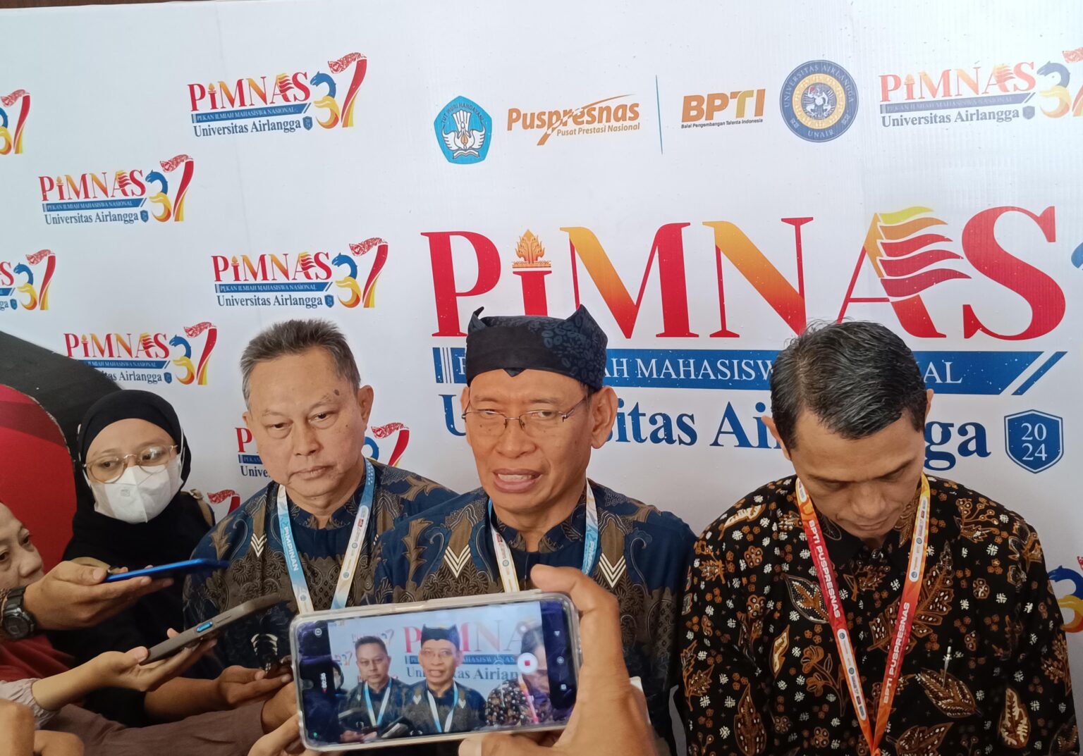 Mahasiswa dari 118 Perguruan Tinggi Adu Inovasi dalam PIMNAS Ke-37 di Unair - Suara Surabaya