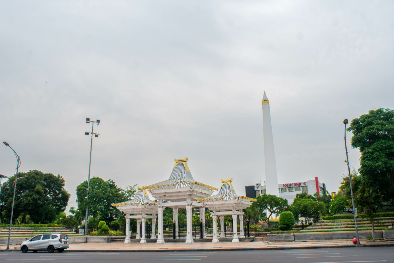 Dari Tugu Pahlawan hingga Jembatan Suramadu: Inilah 10 Ikon di Kota ...