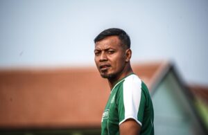 Bejo Sugiantoro Legenda Persebaya Meninggal Dunia Diduga karena ...