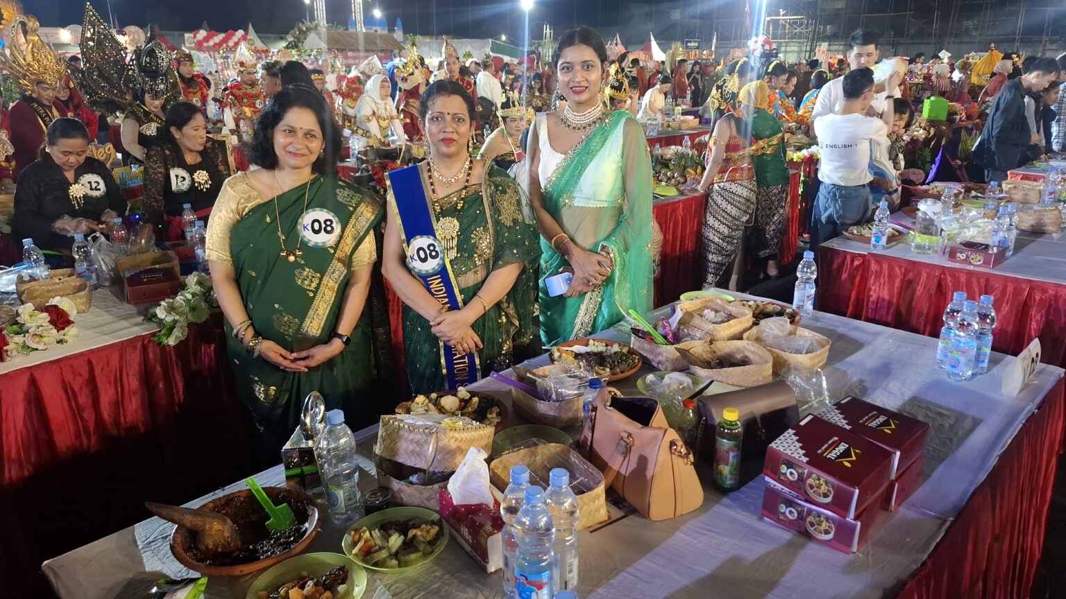 Peserta Lomba Rujak Uleg Tampil All-Out dengan Membawakan Beragam Tema