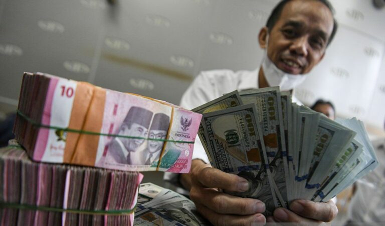 Rupiah Dibuka Melemah Jadi Rp16.634 Per Dolar AS, Disebut Terpengaruh Kebijakan Pemerintah ...