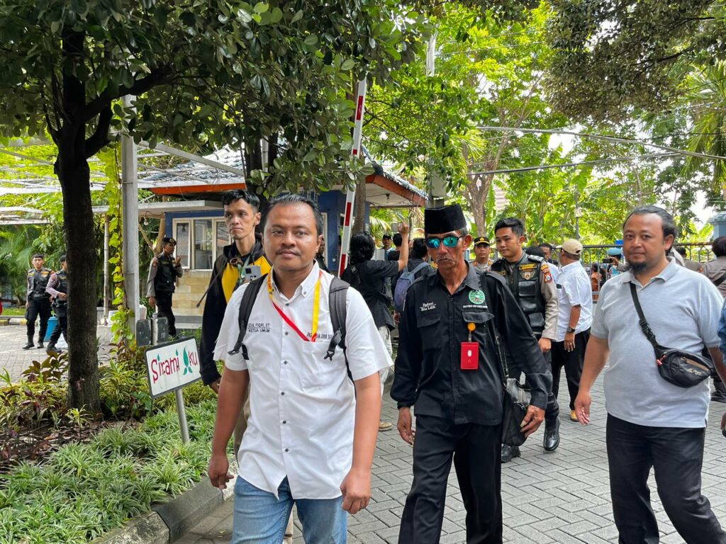 Puluhan Jukir Gelar Aksi di Kantor Dishub Surabaya Protes Tipiring ...