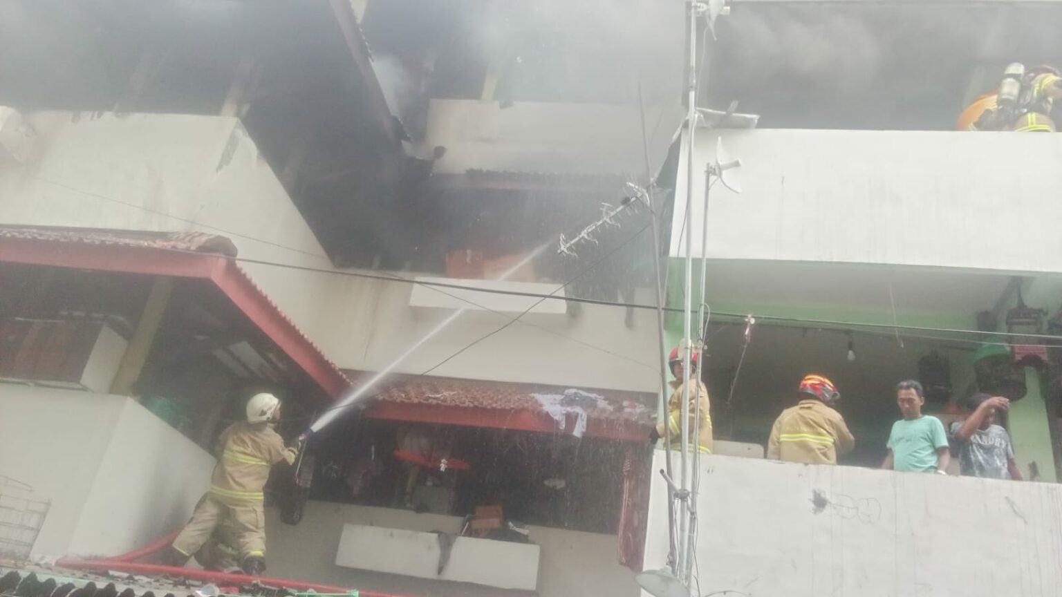 Rusunawa Sombo Surabaya Kebakaran Diduga karena Konsleting Listrik ...