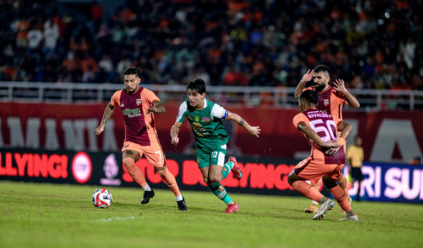 Persebaya Fokus Evaluasi Tim Setelah Dibungkam Borneo FC - Suara Surabaya