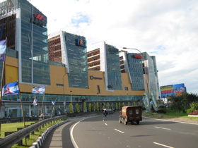 Hypermart CiTo Terancam Gagal Dibuka – Suara Surabaya