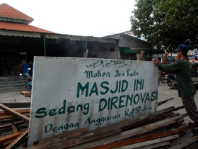 Masjid di HR Muhammad Akhirnya Dibongkar – Suara Surabaya